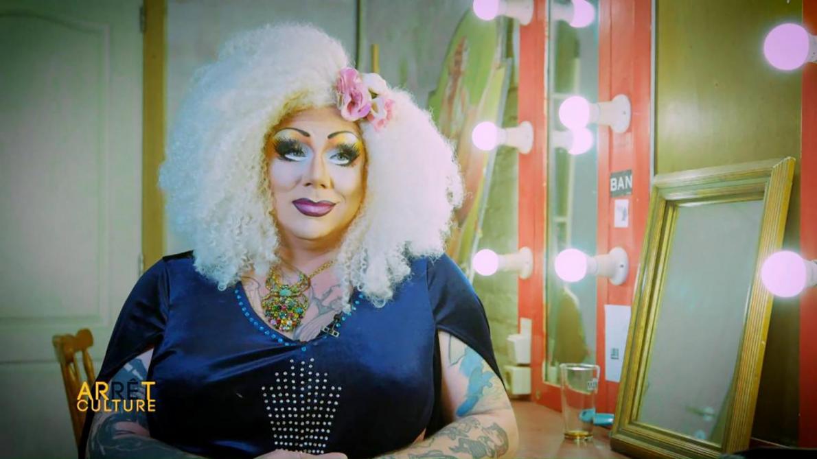 Peggy Lee Cooper mélange grands et petits génies de la littérature ...